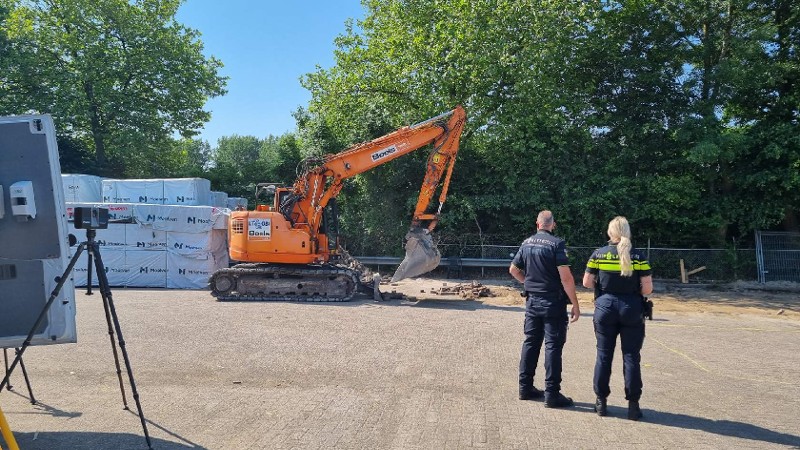 Omroep Flevoland - Nieuws - Politie krijgt zes tips binnen over ...