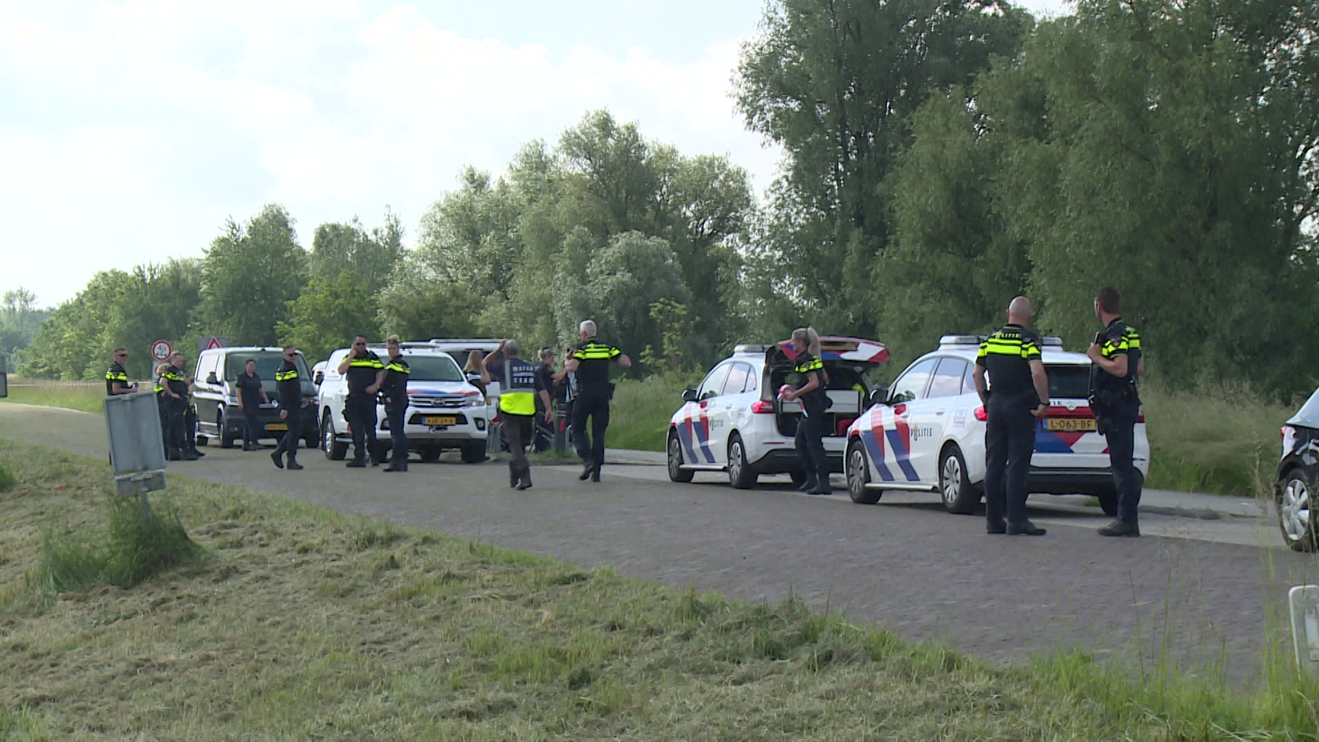 Omroep Flevoland - Nieuws - OM: nog niet mogelijk om vader omgebrachte ...