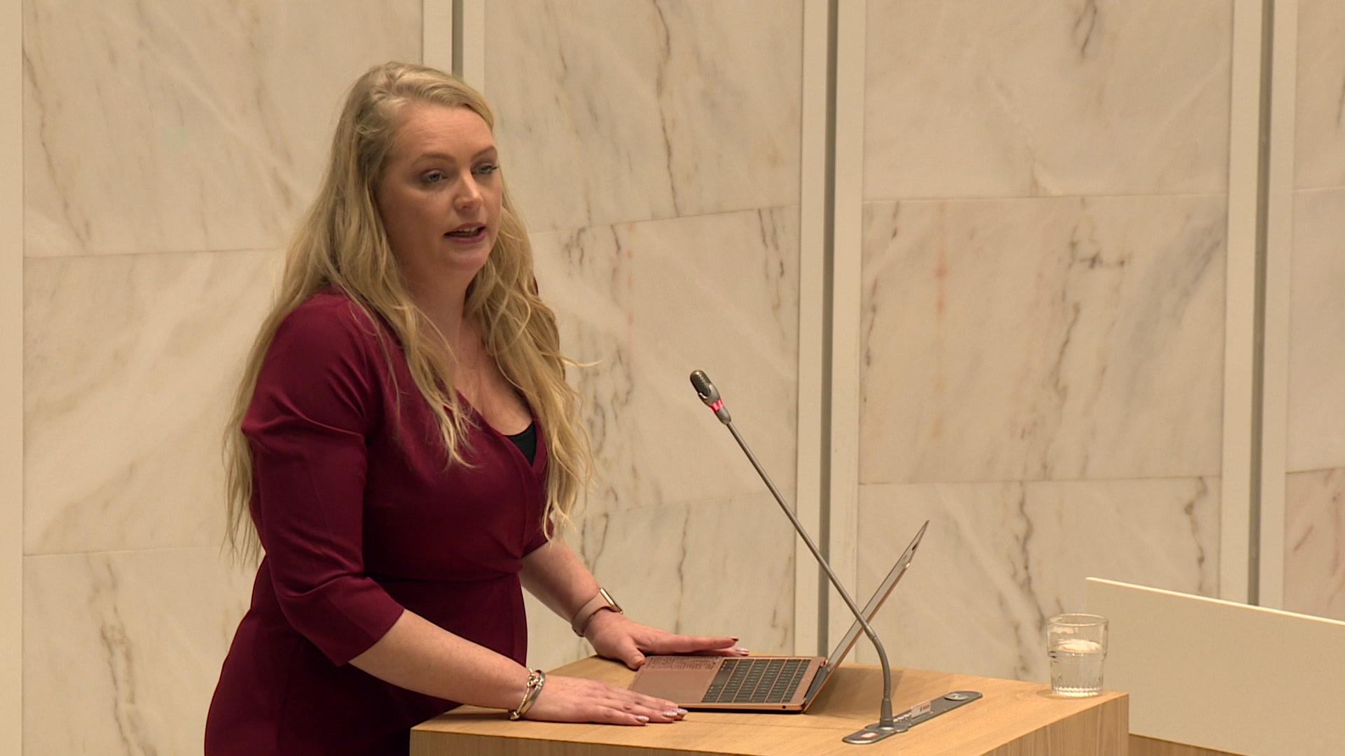 Omroep Flevoland - Nieuws - Politiek niet verrast door ontslag ...